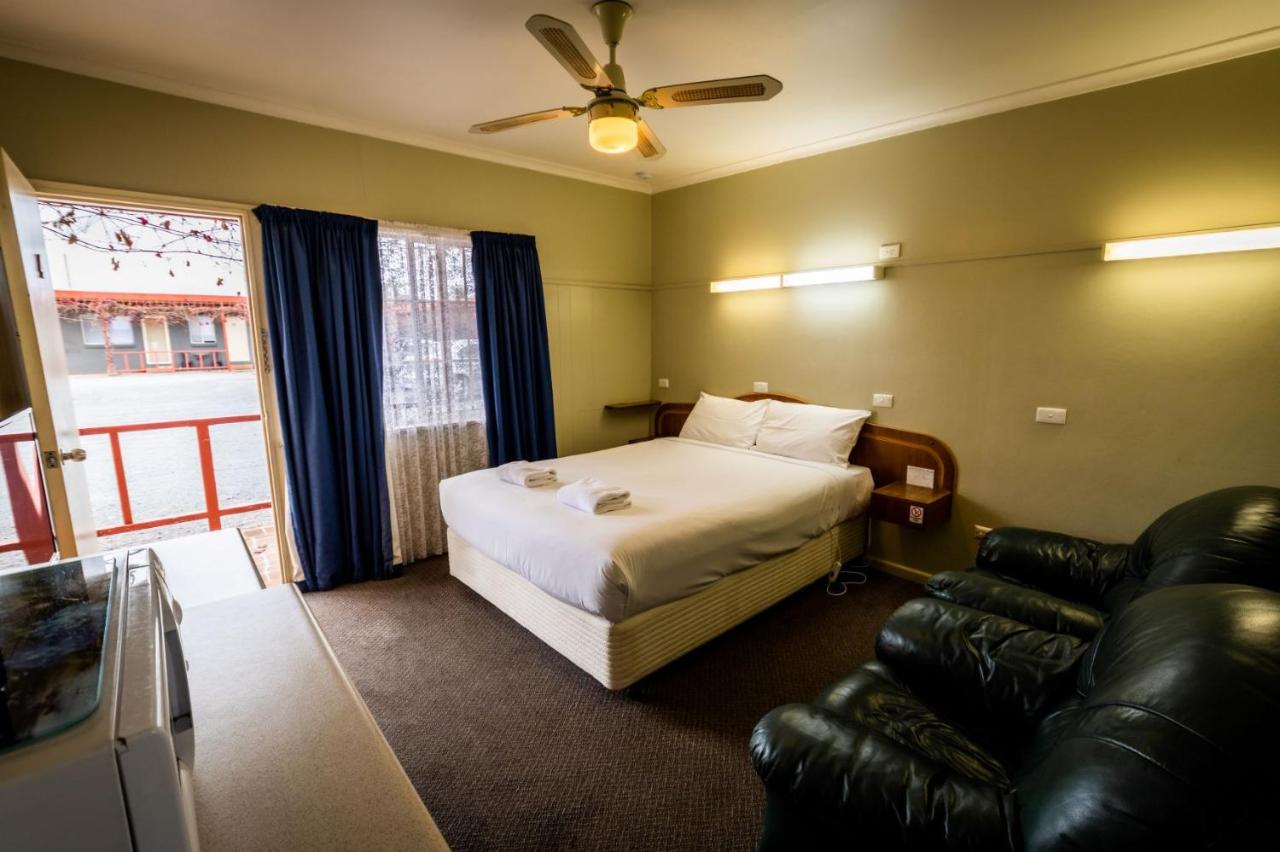 Ardeanal Motel:Home